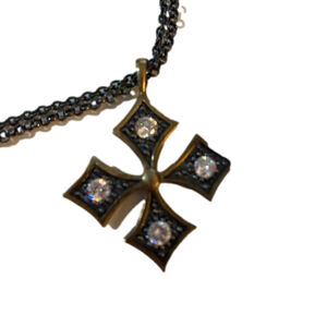 Stella & Dot | Jewelry | Stella Dot Silver Gun Metal Tone Key Cross ...